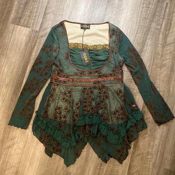 Adore | Tops | Adore Top | Poshmark